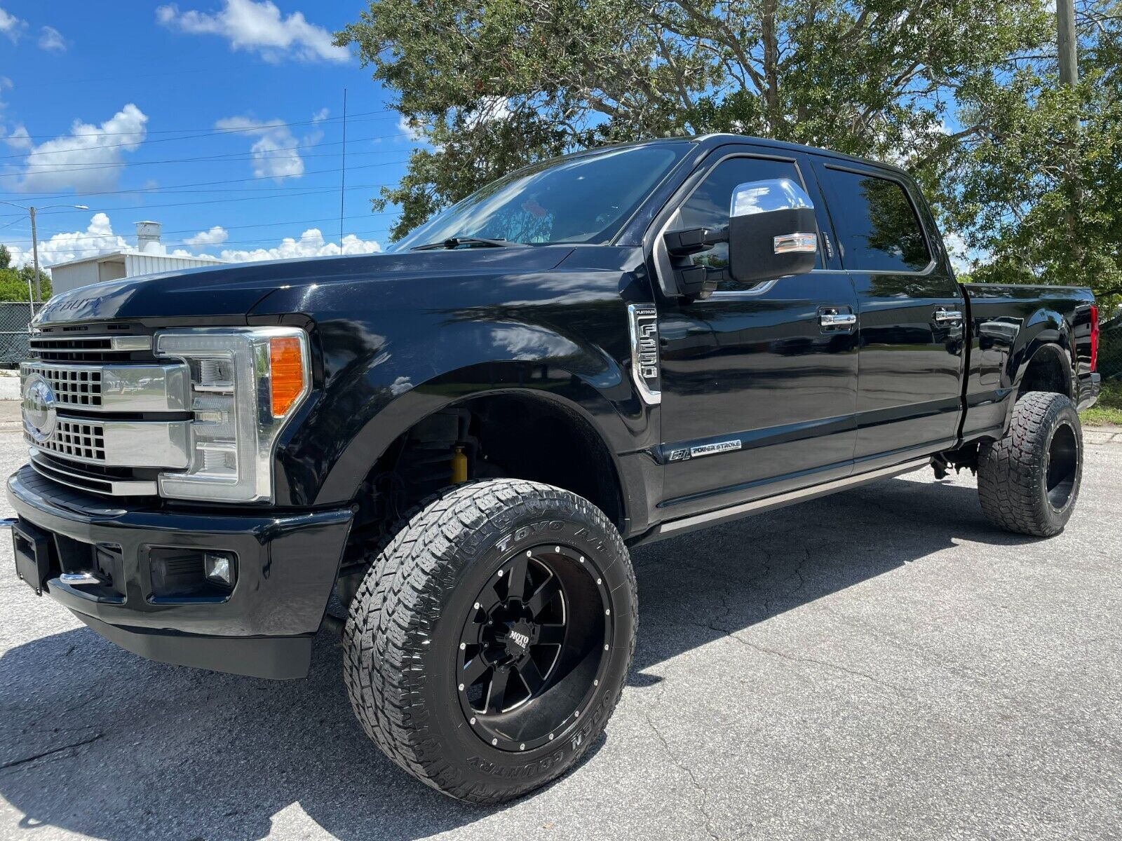2017 Ford F-250 Super Duty Crew Cab Platinum 4X4 [custom wheels] for sale